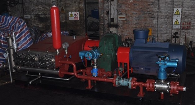 5ZB500 Professional Water Injection Pumps For Oil Wells Flow 20 - 180m³ ...