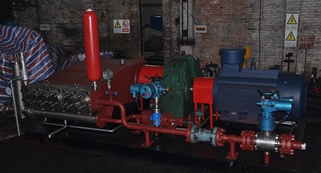 5ZB500 Professional Water Injection Pumps For Oil Wells Flow 20 - 180m³ ...